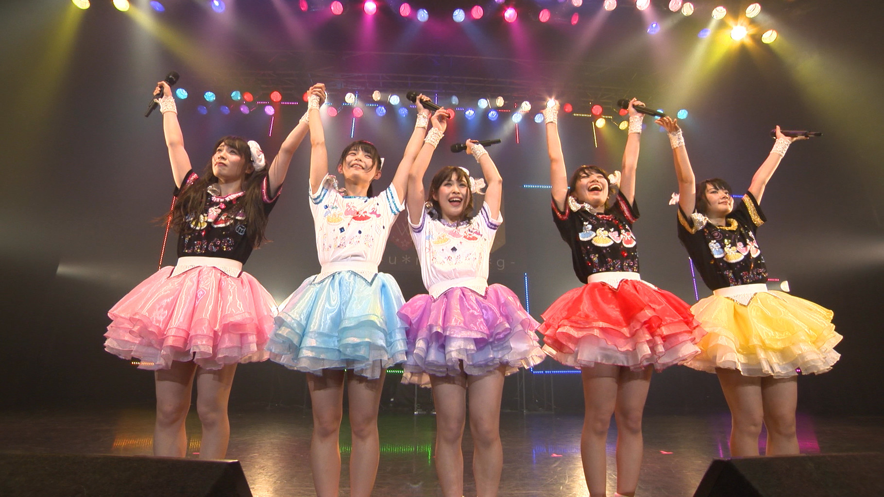 Luce Twinkle Wink☆ 1st LIVE TOUR -LLTW☆-～t＊u＊n＊i＊n＊g～ Chapter.20 | dアニメストア